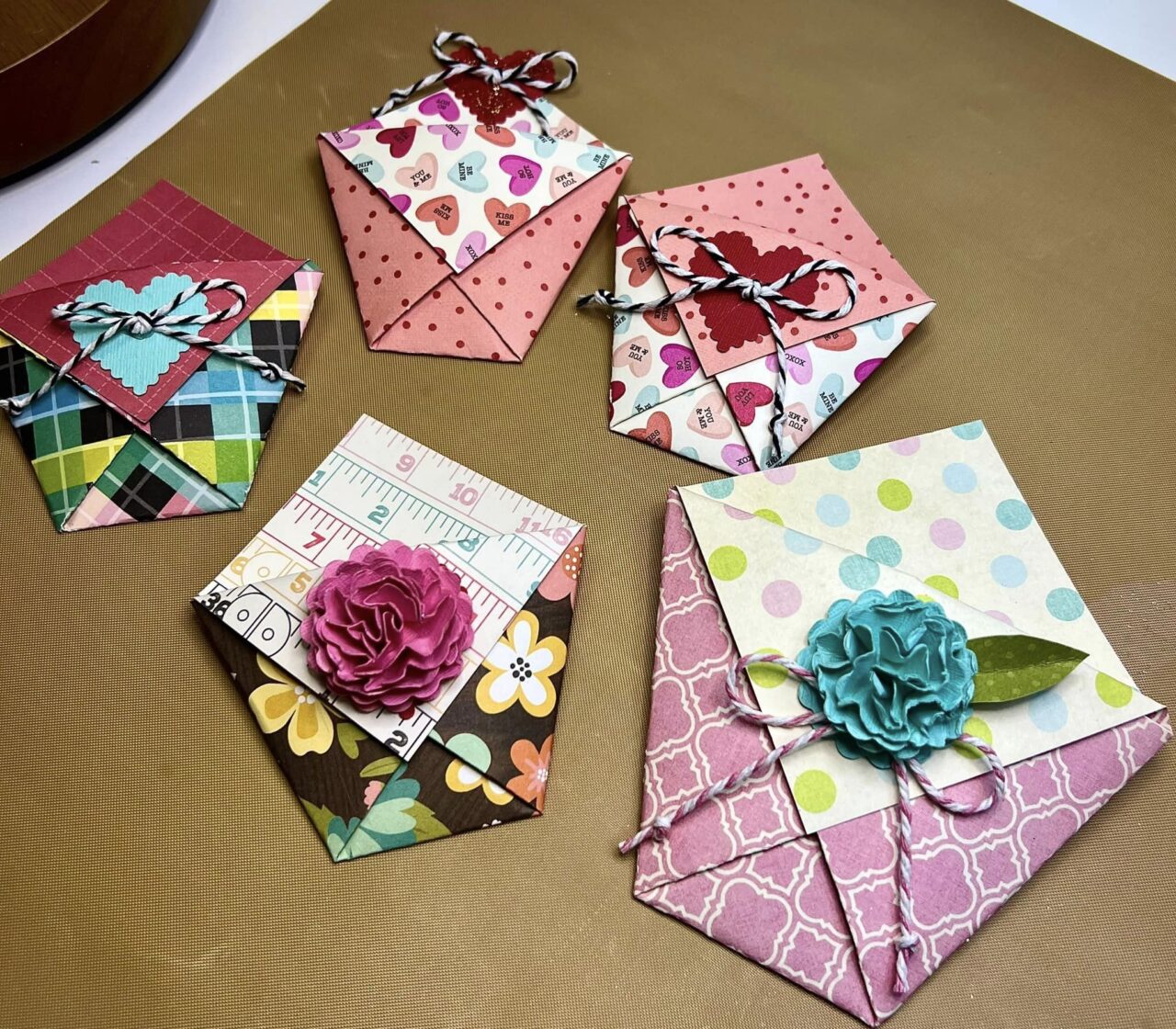 Pretty Paper Pocket Treat Holders | Miss Tracy Creates